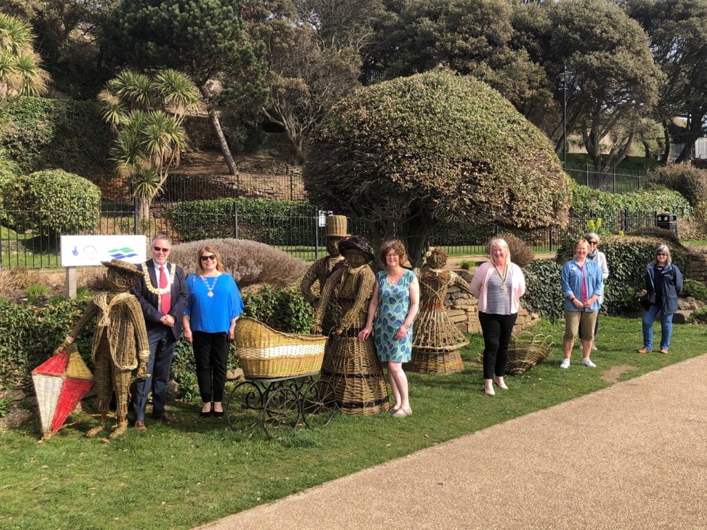 Wicker family return to their Felixstowe seafront home. - Felixstowe ...